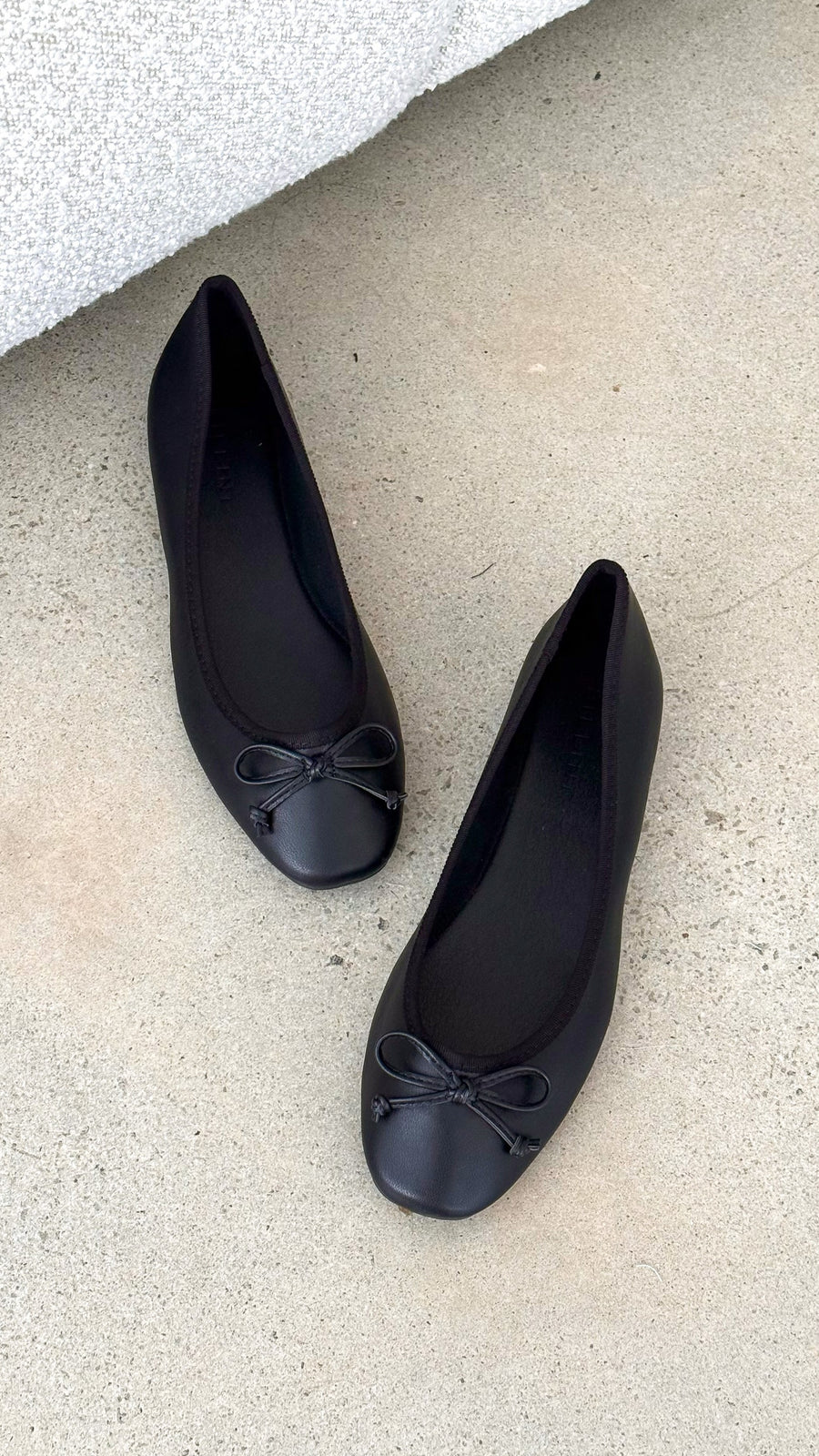 Women's Shoes and Footwear - Billy J